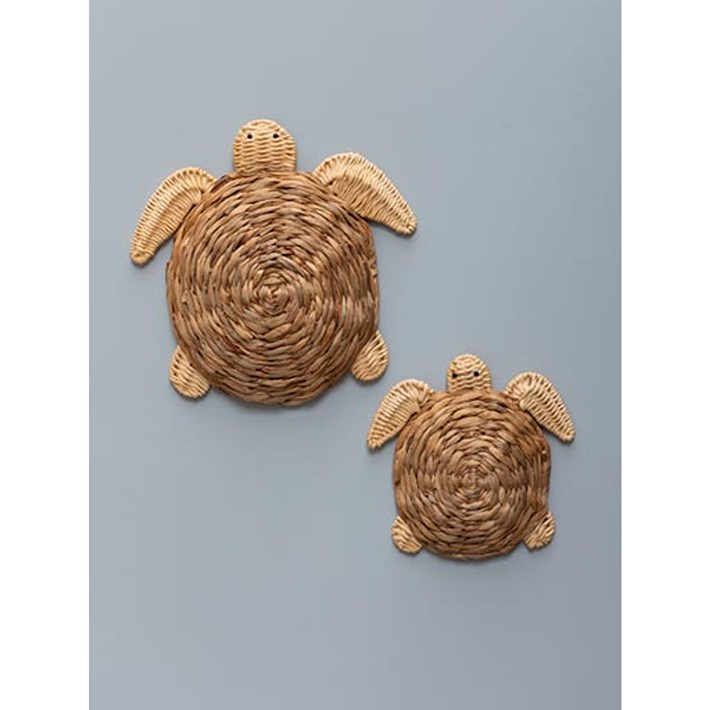 S/2 turtles in rattan and water hyacinth | Simblist Group